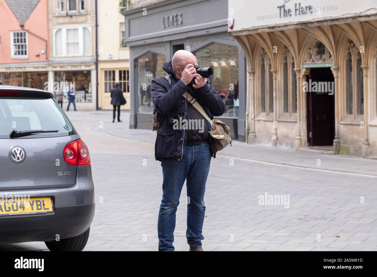 Shooting stock hi-res stock photography and images - Alamy