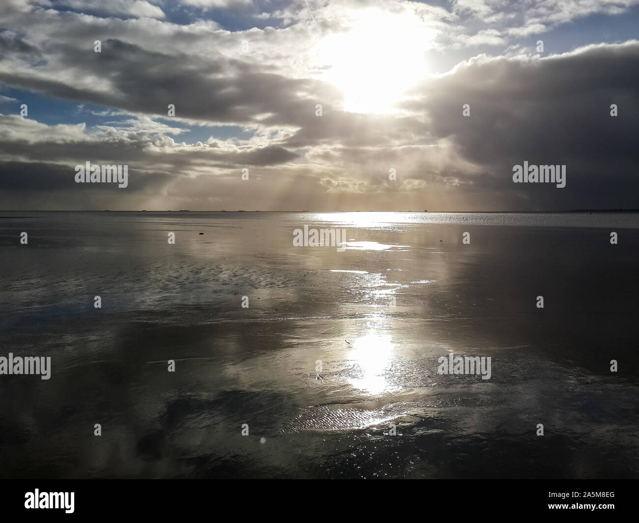 Dark mud hi-res stock photography and images - Alamy