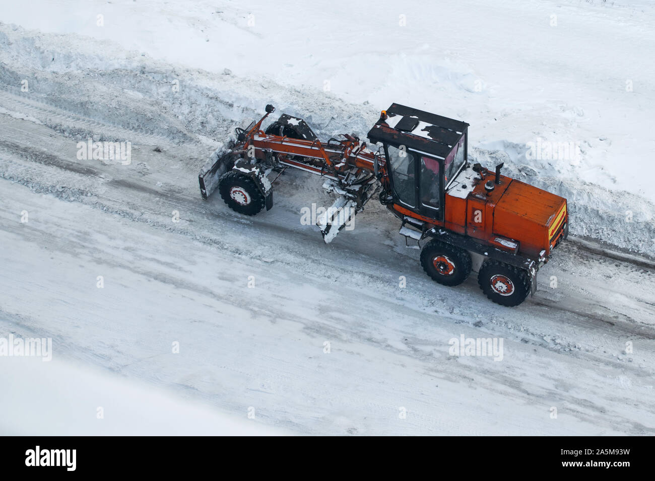 Snow blower clean roads hi-res stock photography and images - Alamy