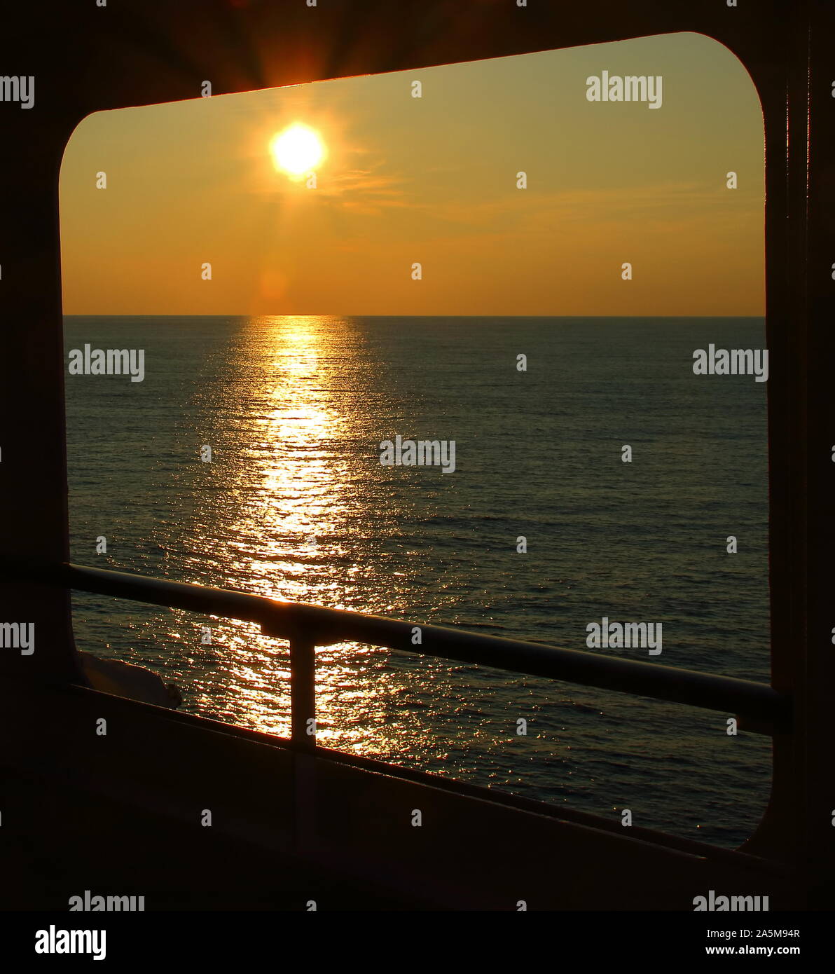 Sunset over the Atlantic Ocean Stock Photo - Alamy