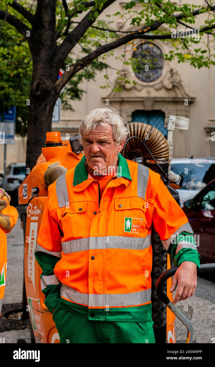 Street vacuum cleaner hi-res stock photography and images - Alamy