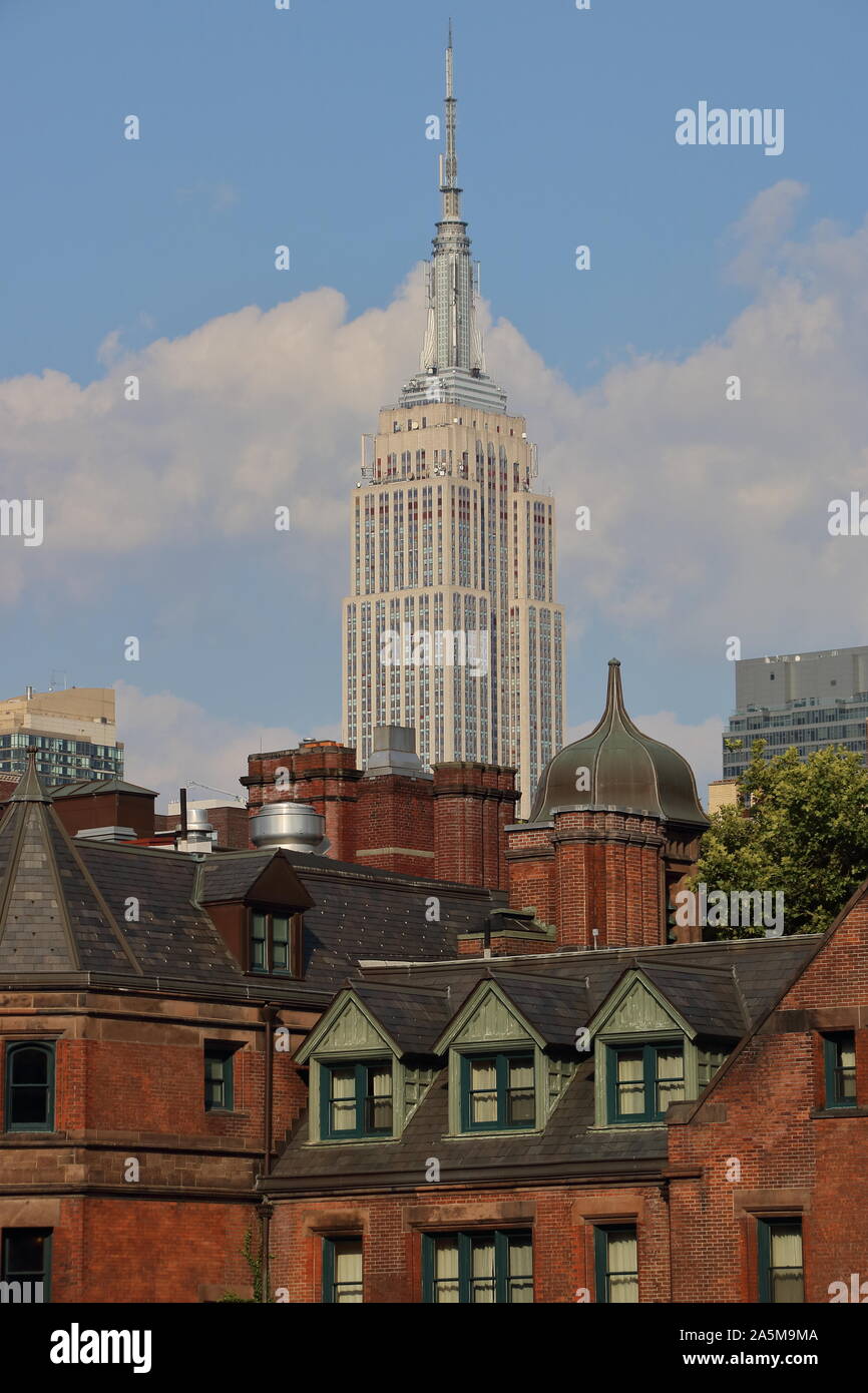 Empire State Building from the High Line, New York City Stock Photo - Alamy