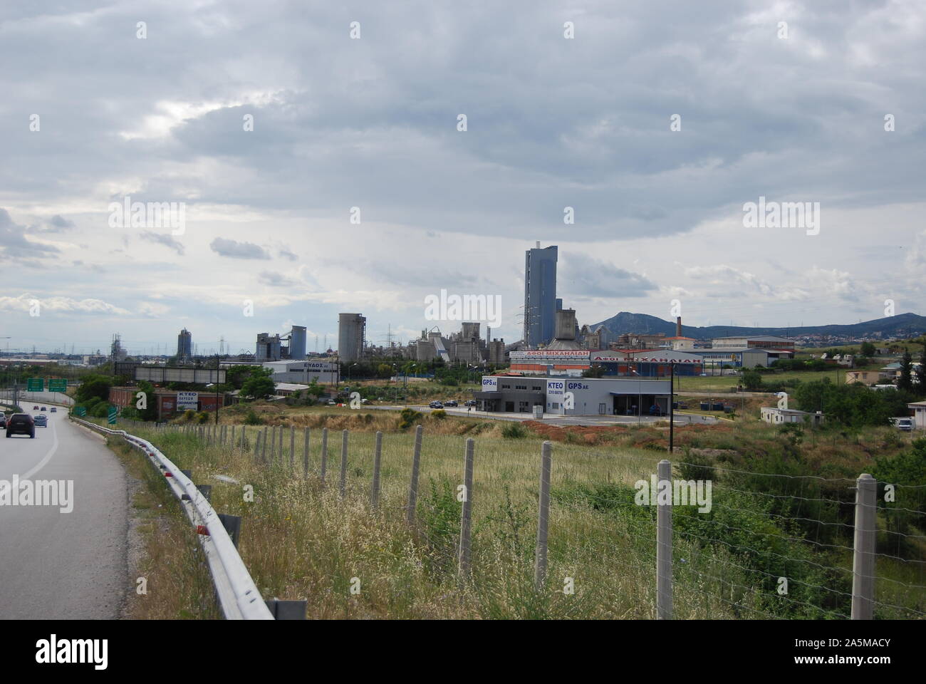 Tanks and industrial installations hi-res stock photography and images ...