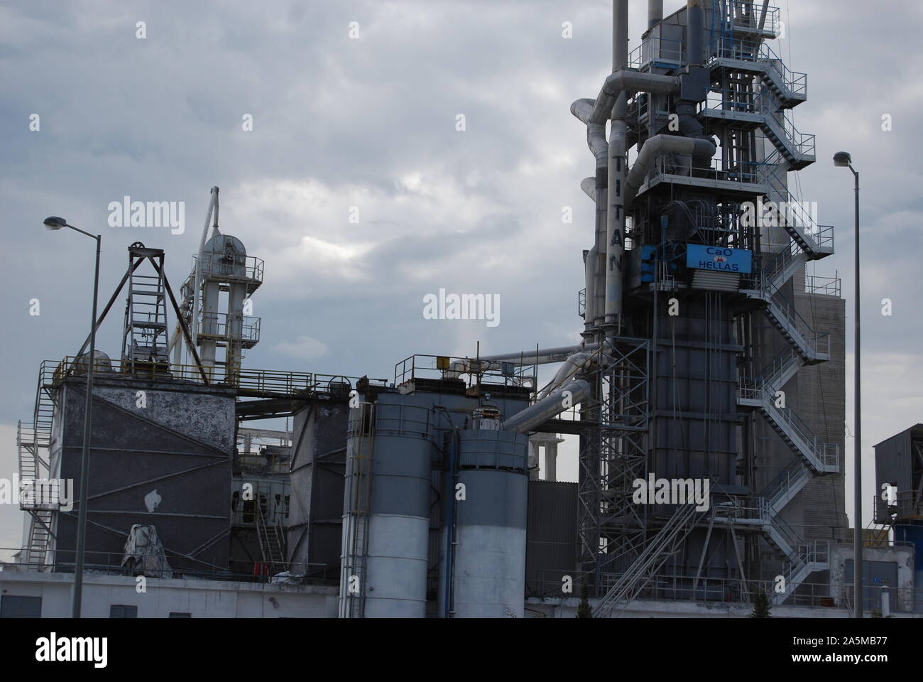 Tanks and industrial installations hi-res stock photography and images ...