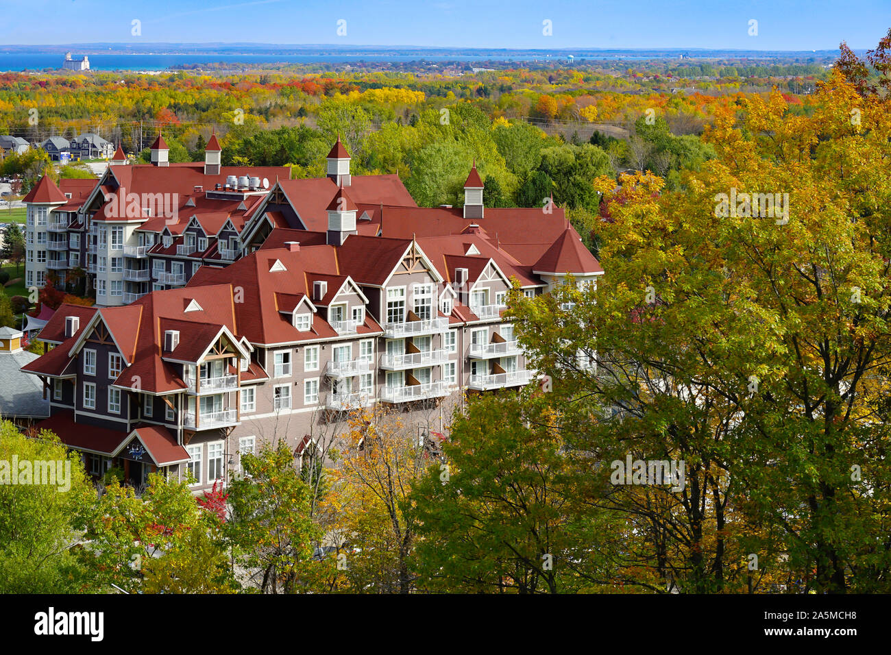Gondola and fall and mountain hi-res stock photography and images - Alamy