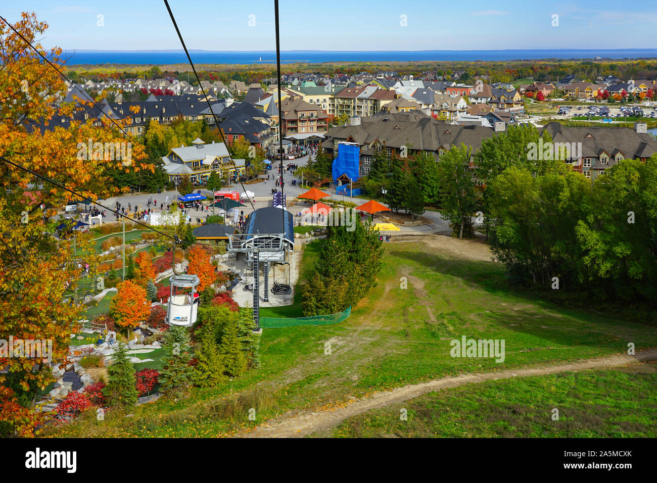 Gondola Ski lift offers a great view of the Blue Mountain Village in ...
