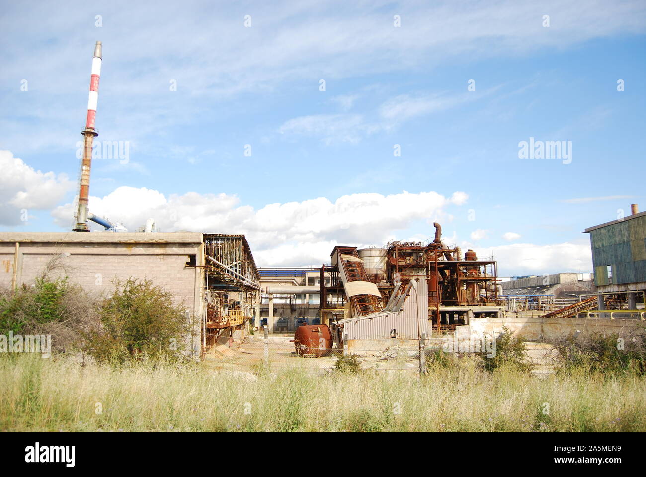 Tanks and industrial installations hi-res stock photography and images ...