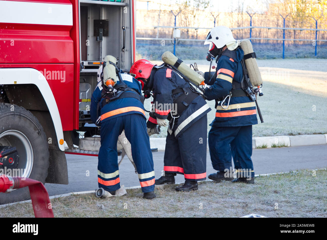 Firefighting gas mask hi-res stock photography and images - Alamy
