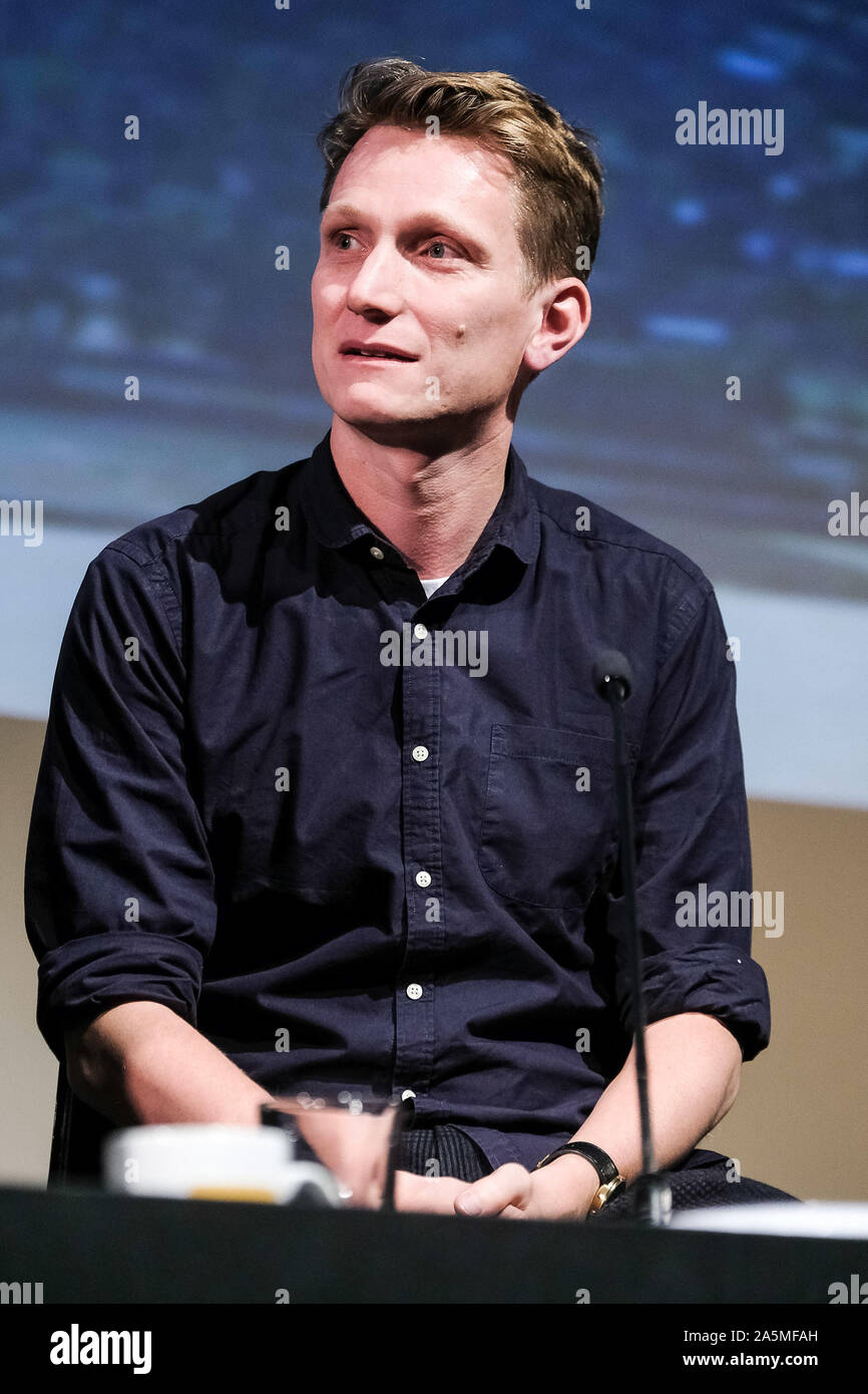 Tom harper hi-res stock photography and images - Alamy