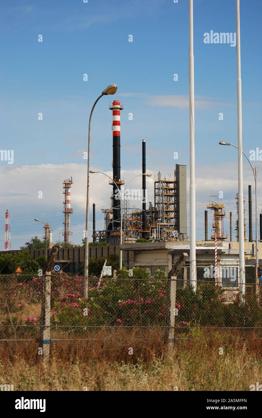 Tanks and industrial installations hi-res stock photography and images ...