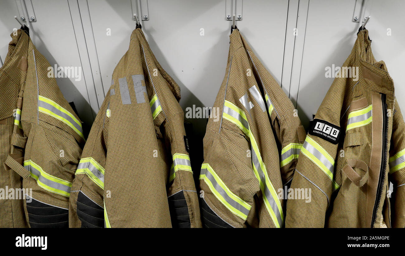 Gareth fuller pa wire hi-res stock photography and images - Alamy