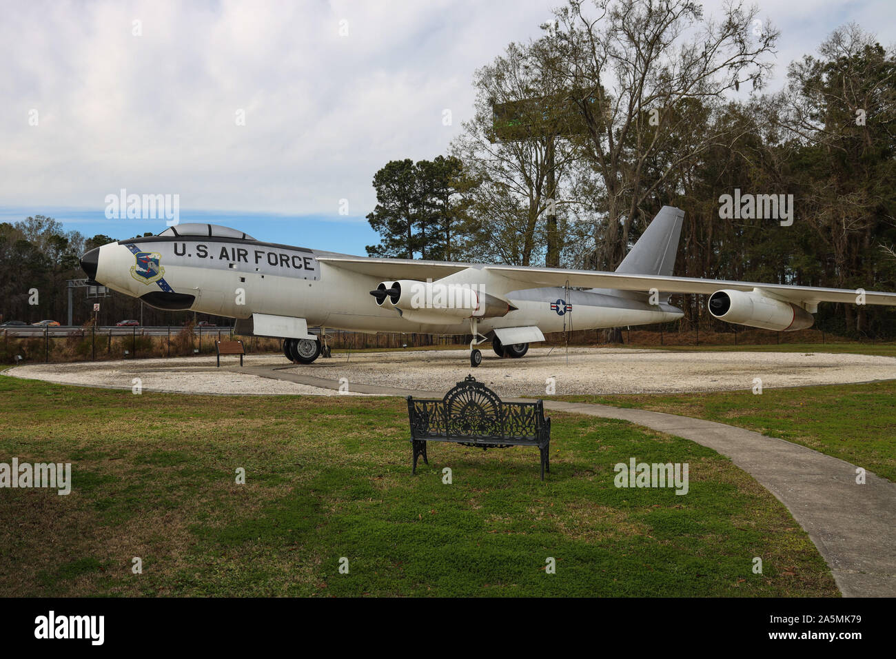 Boeing b 47 stratojet hi-res stock photography and images - Alamy