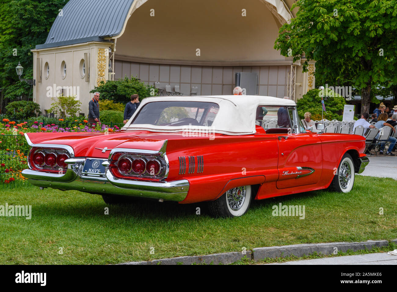 1958 Ford Thunderbird