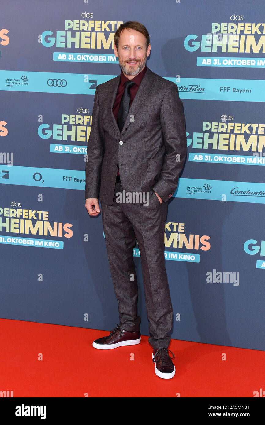 Munich, Germany. 21st Oct, 2019. Wotan Wilke Möhring, actor, comes to ...