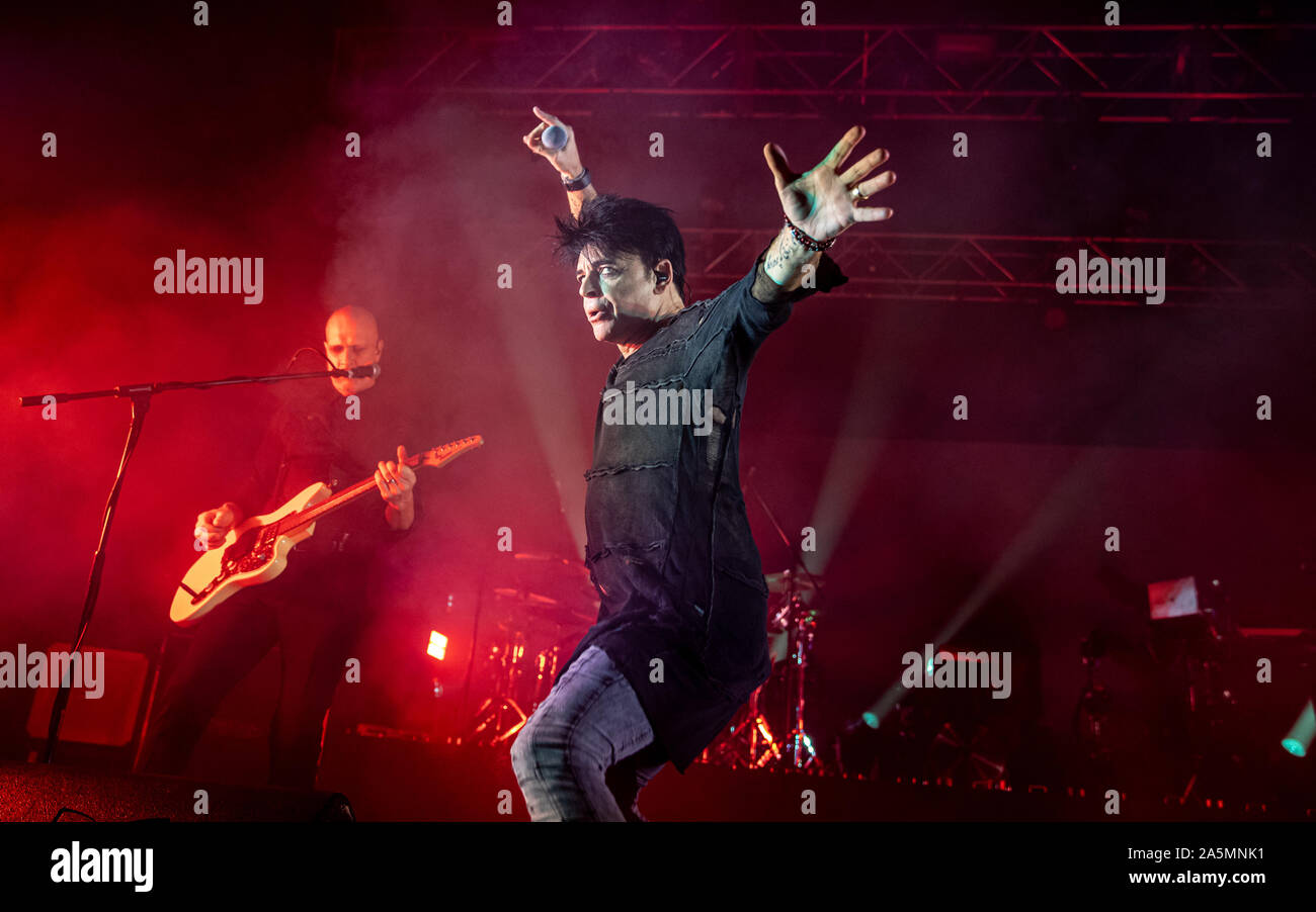 Raven numan hi-res stock photography and images - Alamy