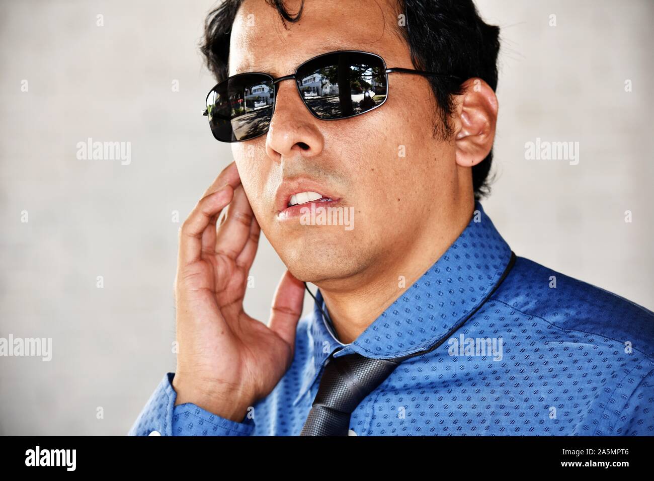 Handsome Security Guard Wearing Sunglasses Stock Photo - Alamy