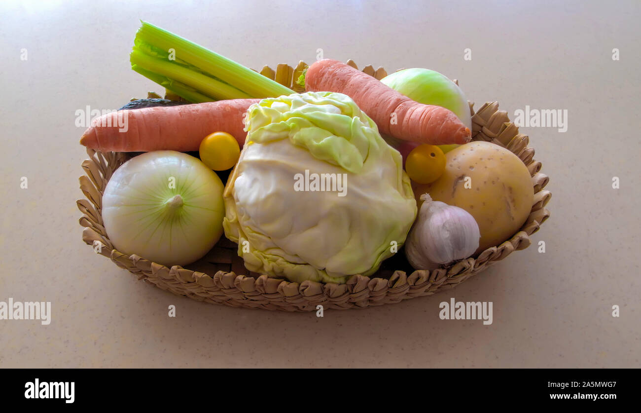 Vegetable basket hi-res stock photography and images - Alamy