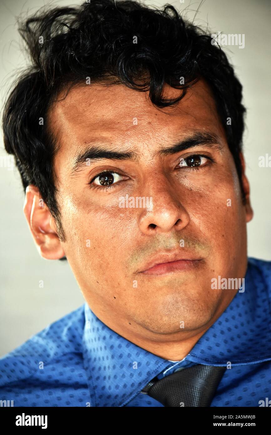 Man wearing tie hi-res stock photography and images - Alamy
