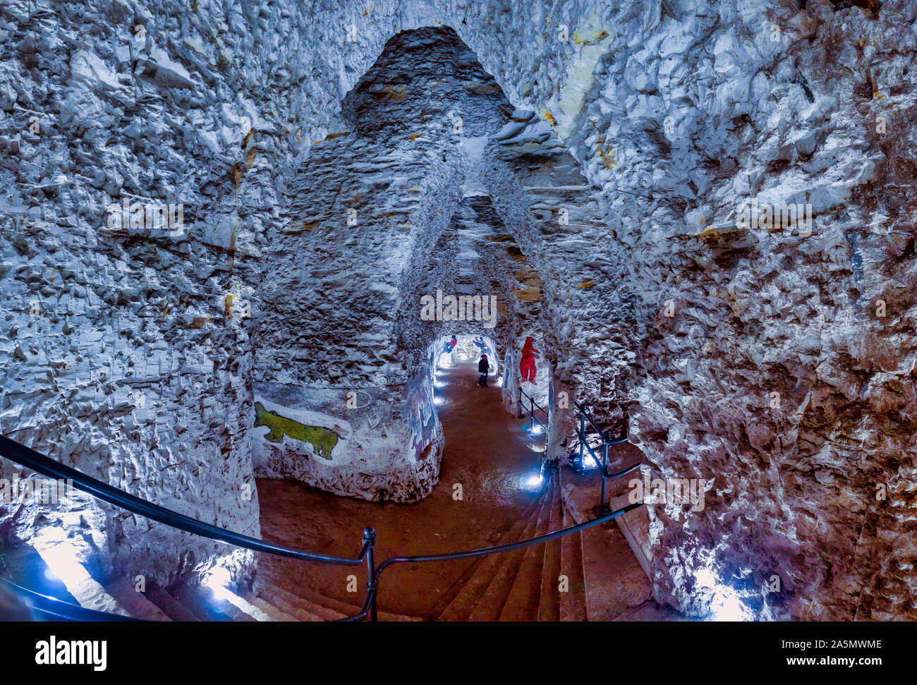 Kent caves hi-res stock photography and images - Alamy