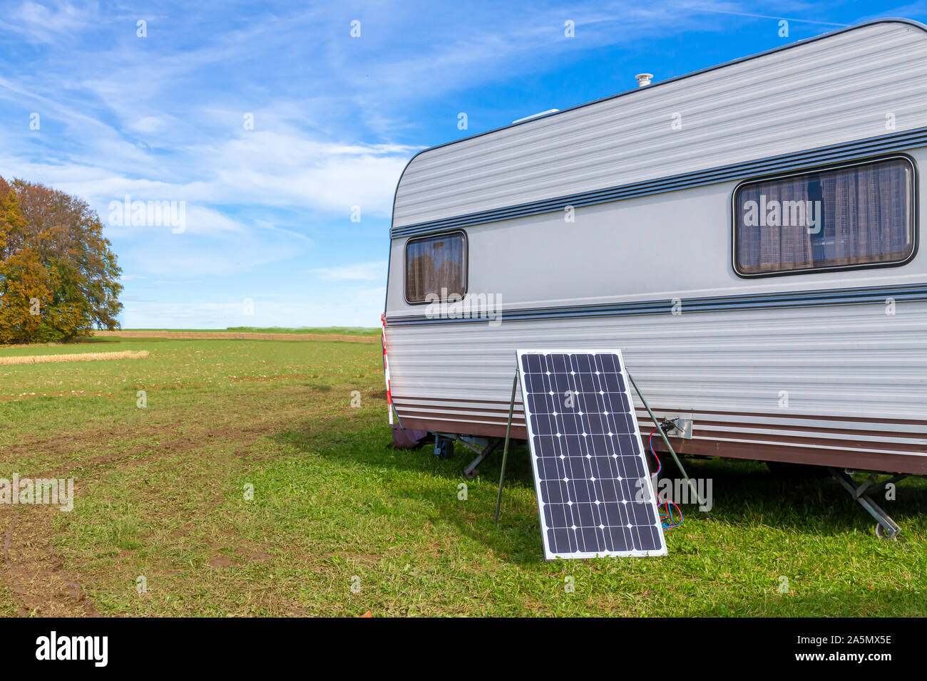 Caravan with solar cells Stock Photo - Alamy