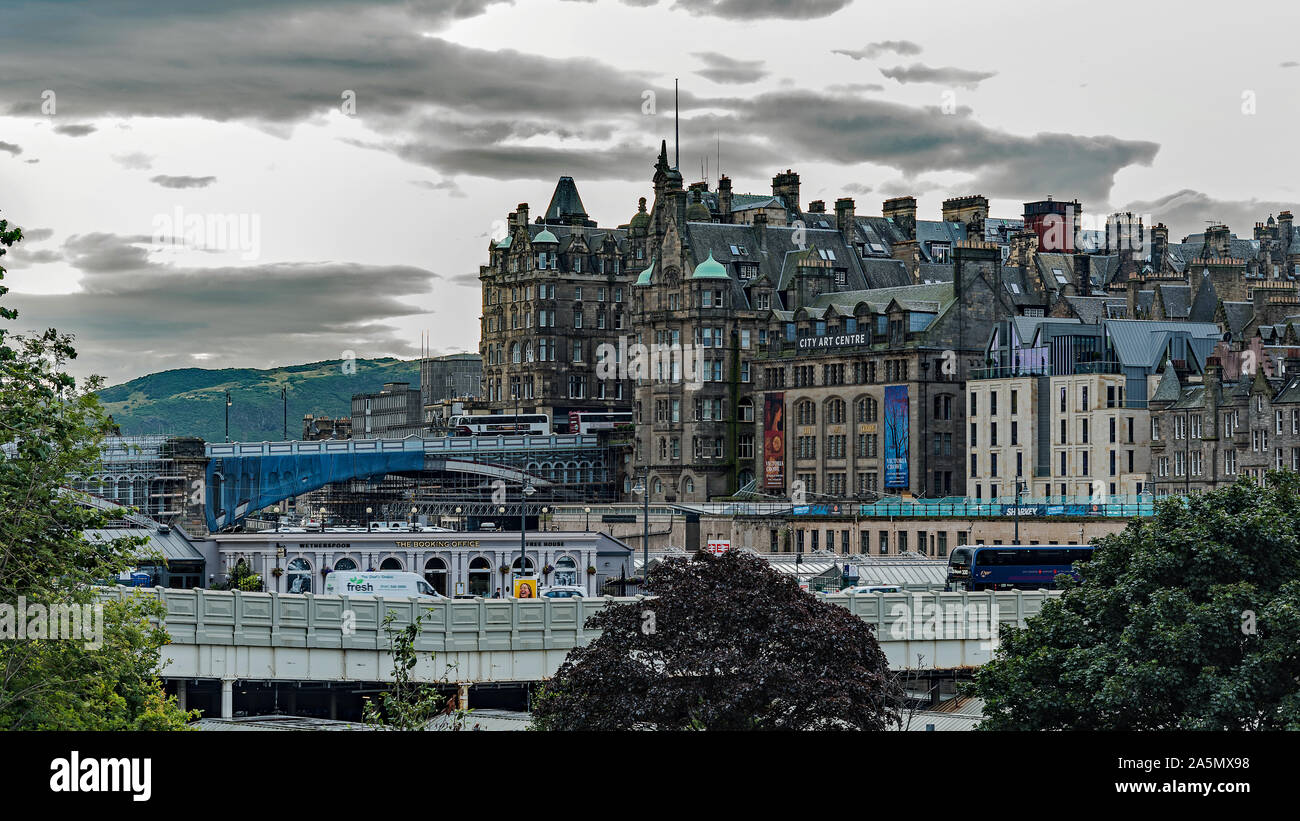 Edinburgh city view hi-res stock photography and images - Alamy