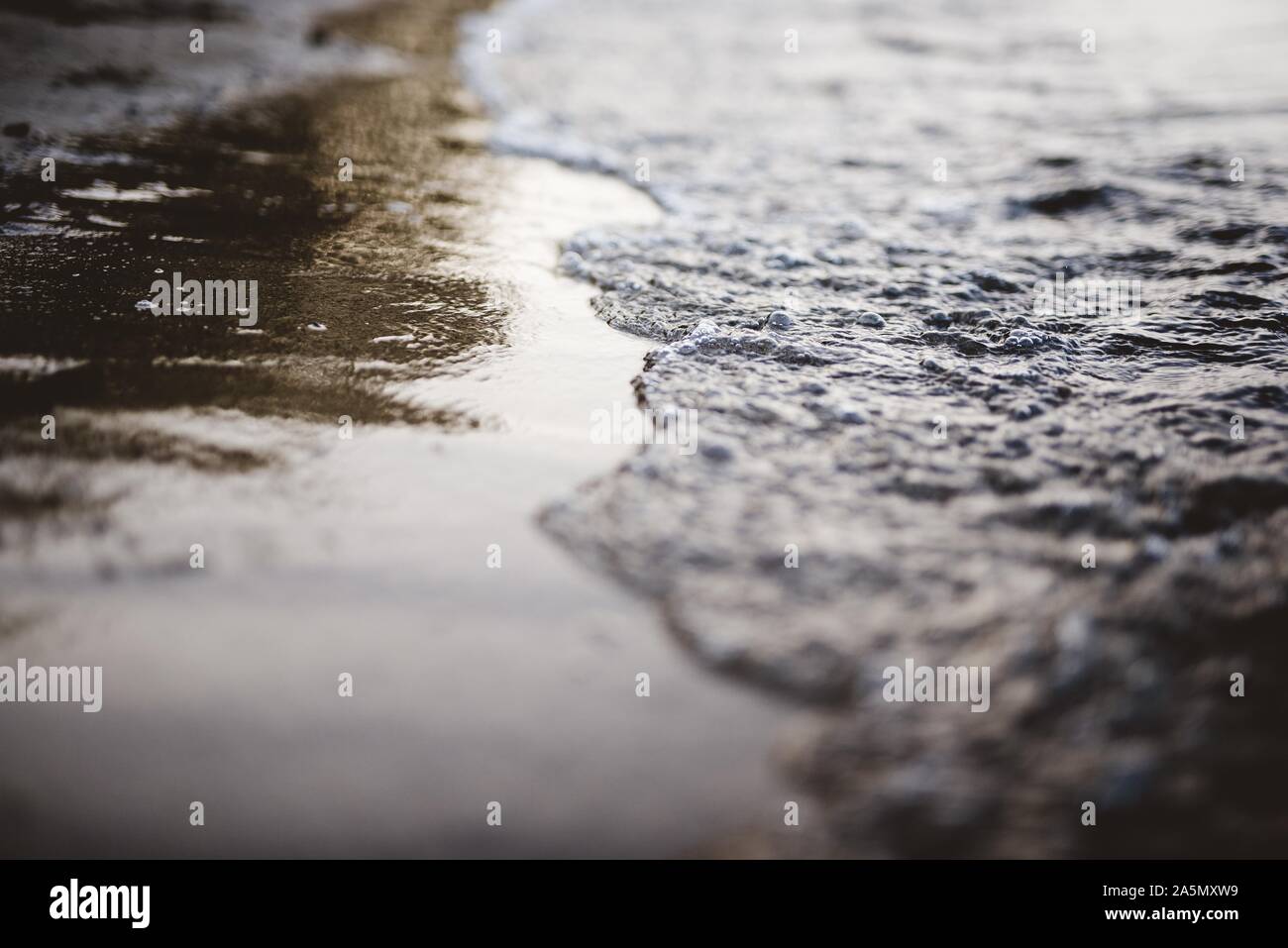 Shot ocean bay waves coming hi-res stock photography and images - Alamy
