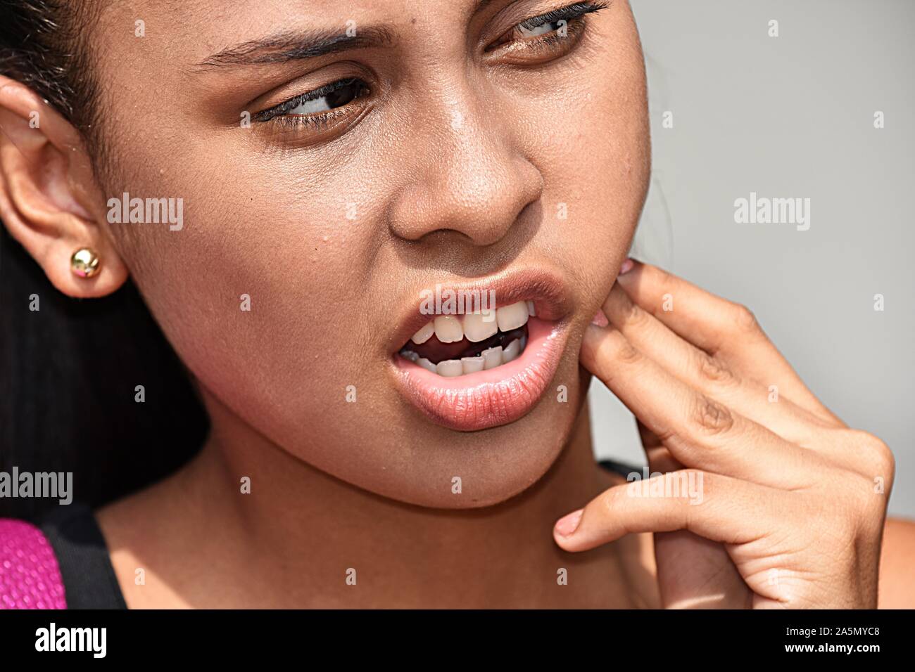Girl With Toothache Stock Photo - Alamy