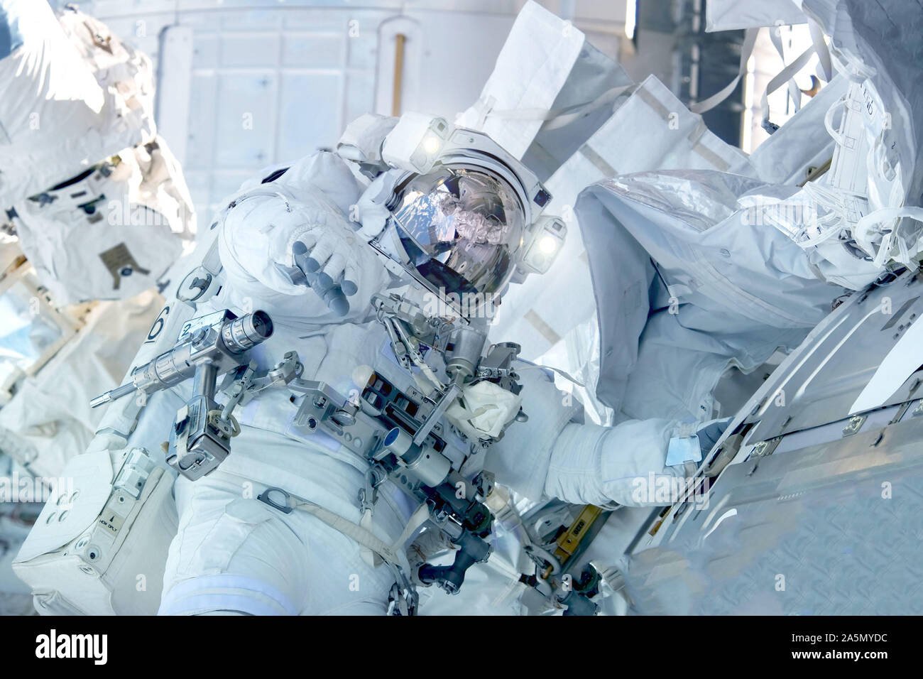 Global Ship Repairs High Resolution Stock Photography and Images - Alamy