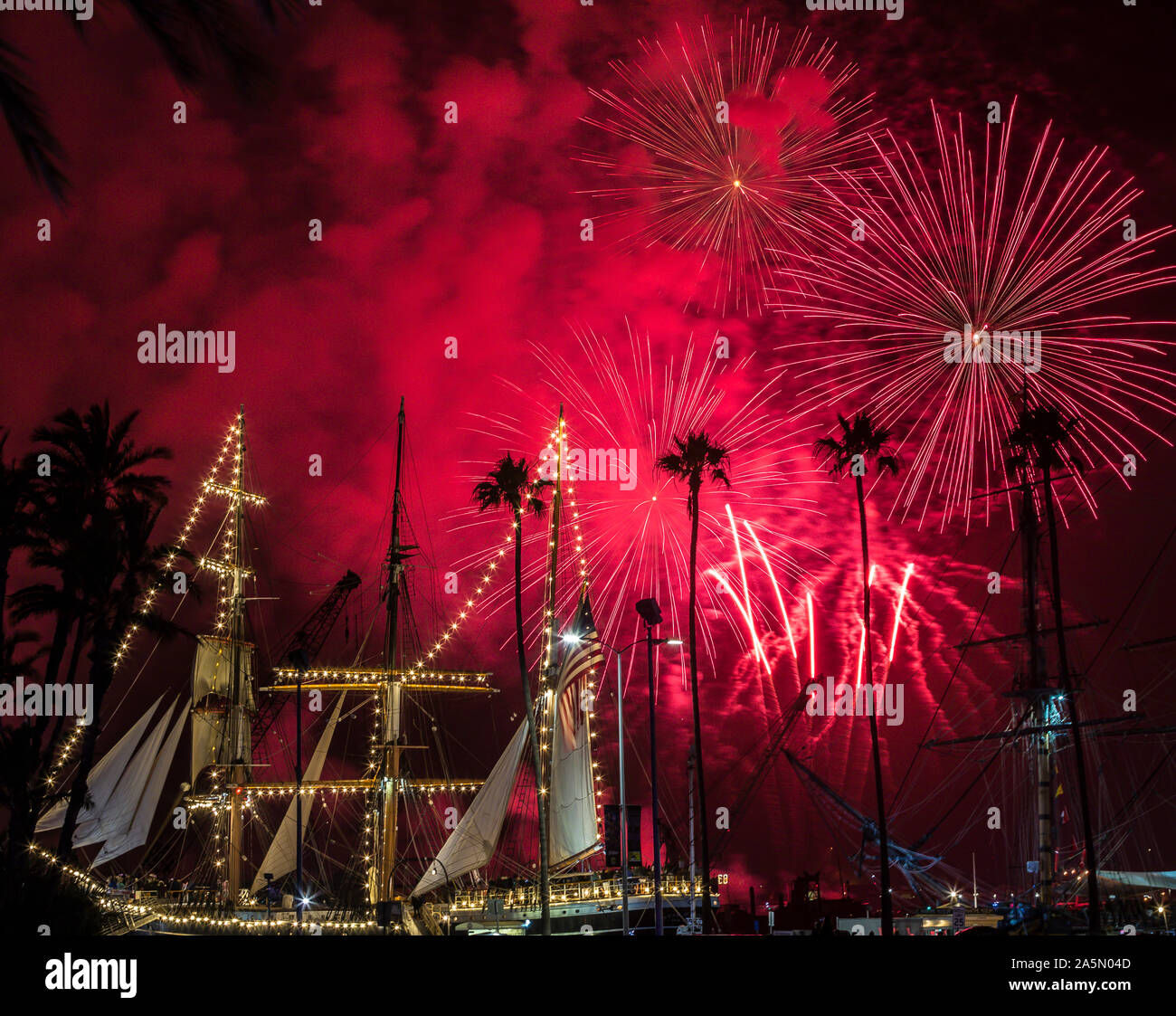 big bay boom fireworks san diego over star of india and HMS Surprise ...