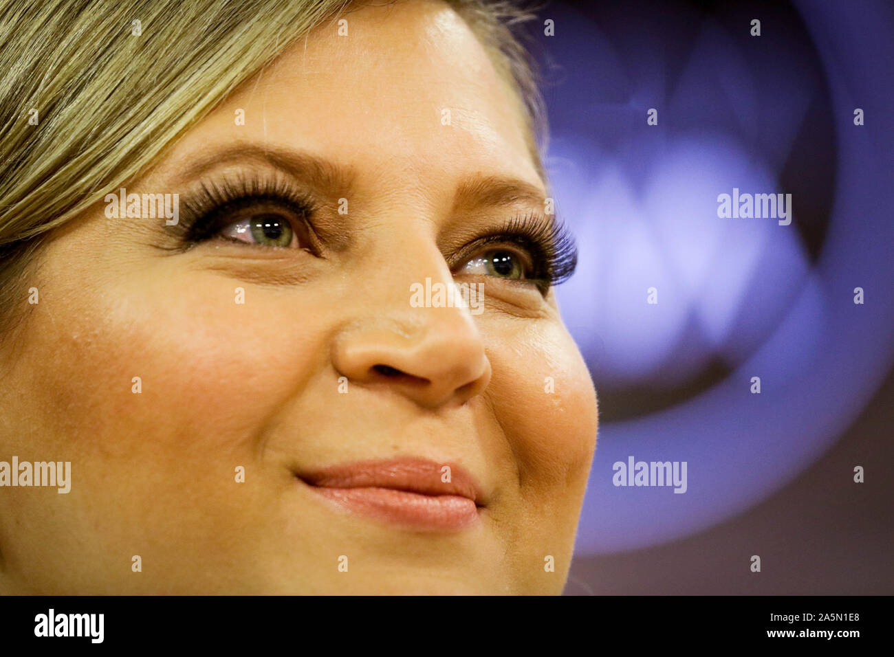 Entrevistada hi-res stock photography and images - Alamy