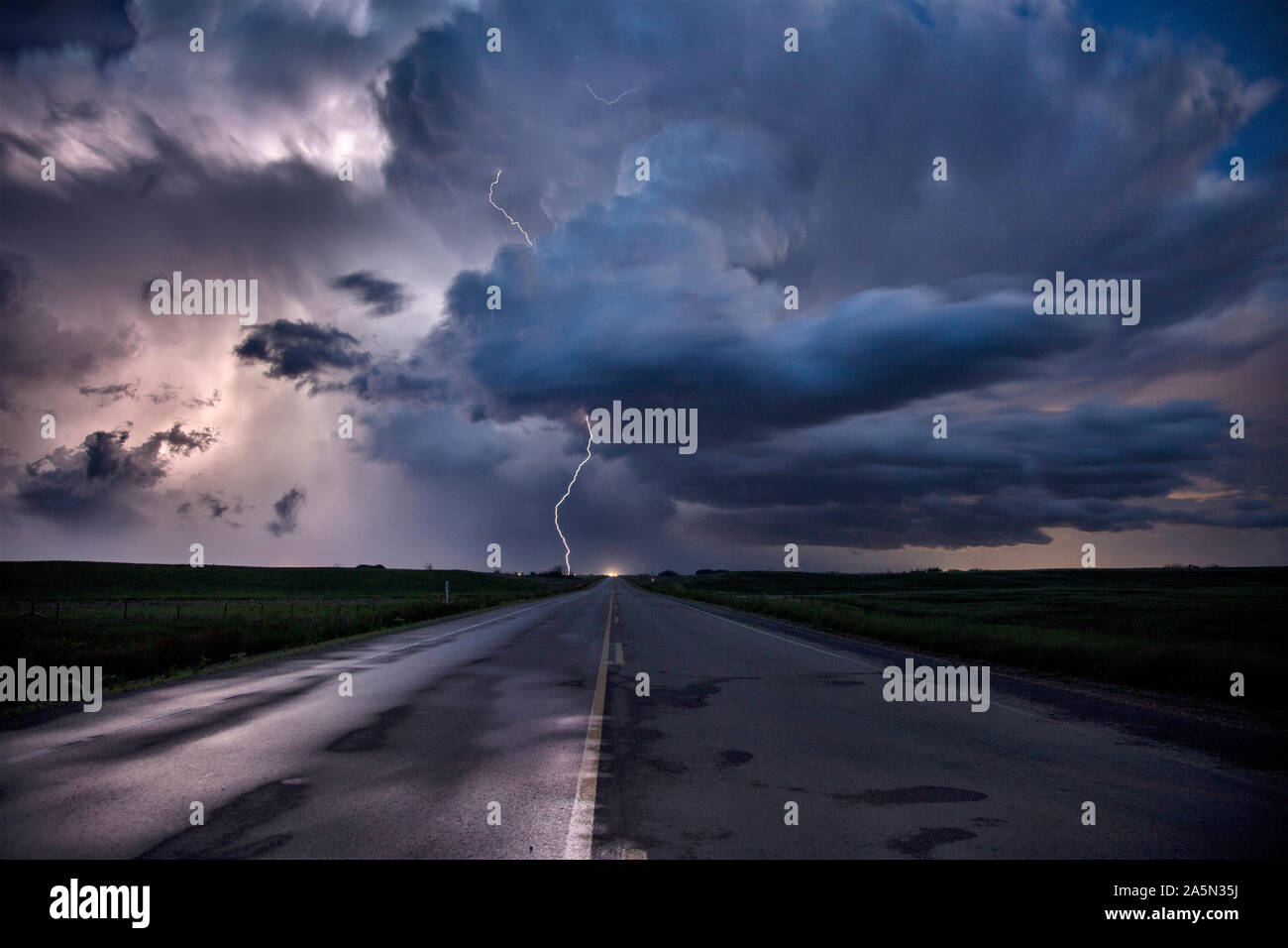 Lightning storm clouds canada hi-res stock photography and images - Alamy