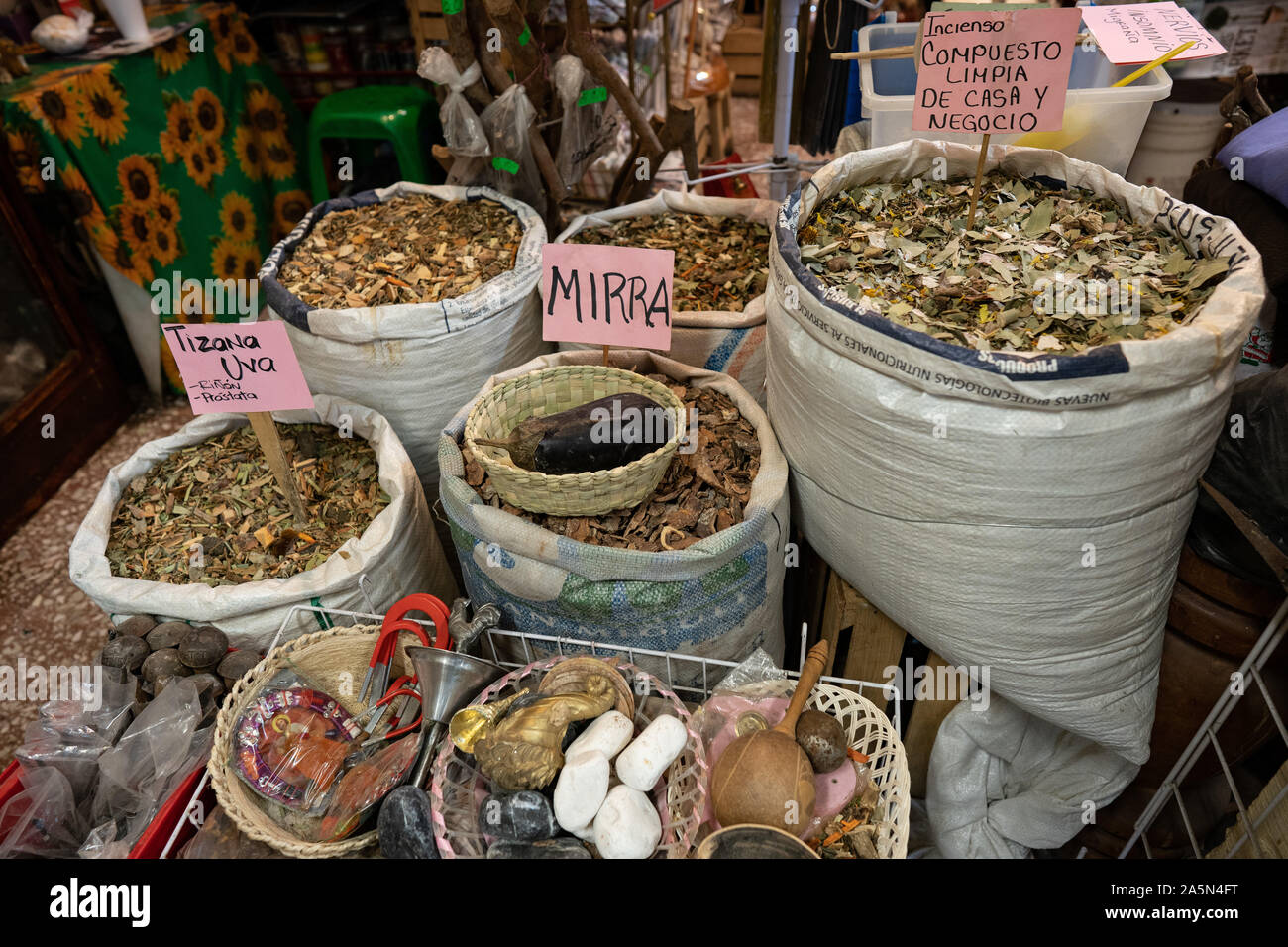 Herms hi-res stock photography and images - Alamy