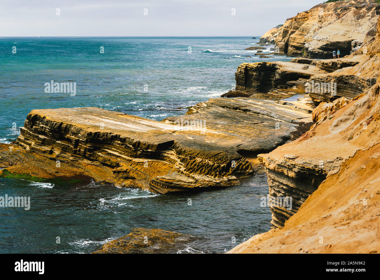 Cliffs and ocean. Awesome beach scene. Sunset Cliffs Natural Park at ...