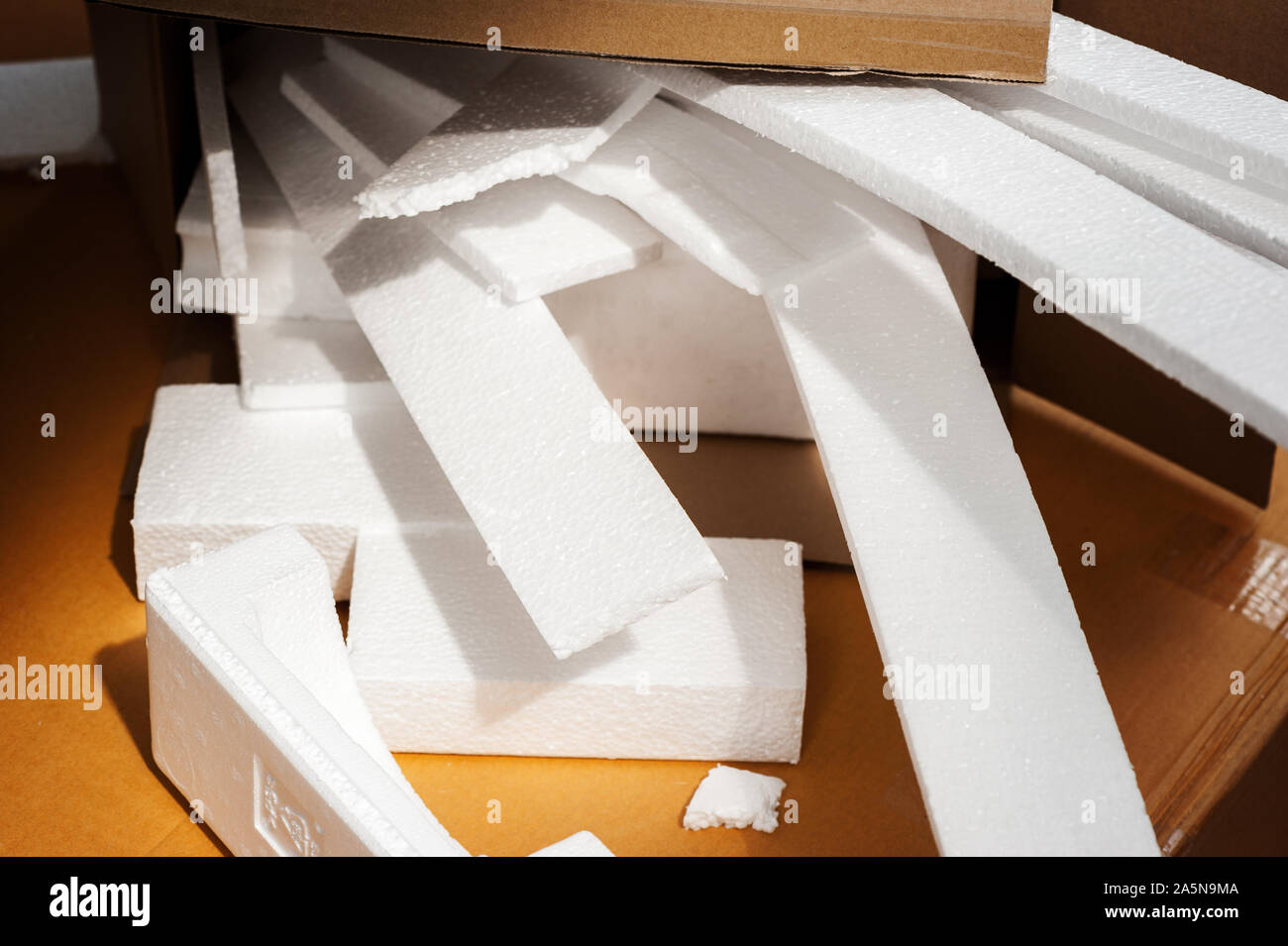 Foamed box hi-res stock photography and images - Alamy