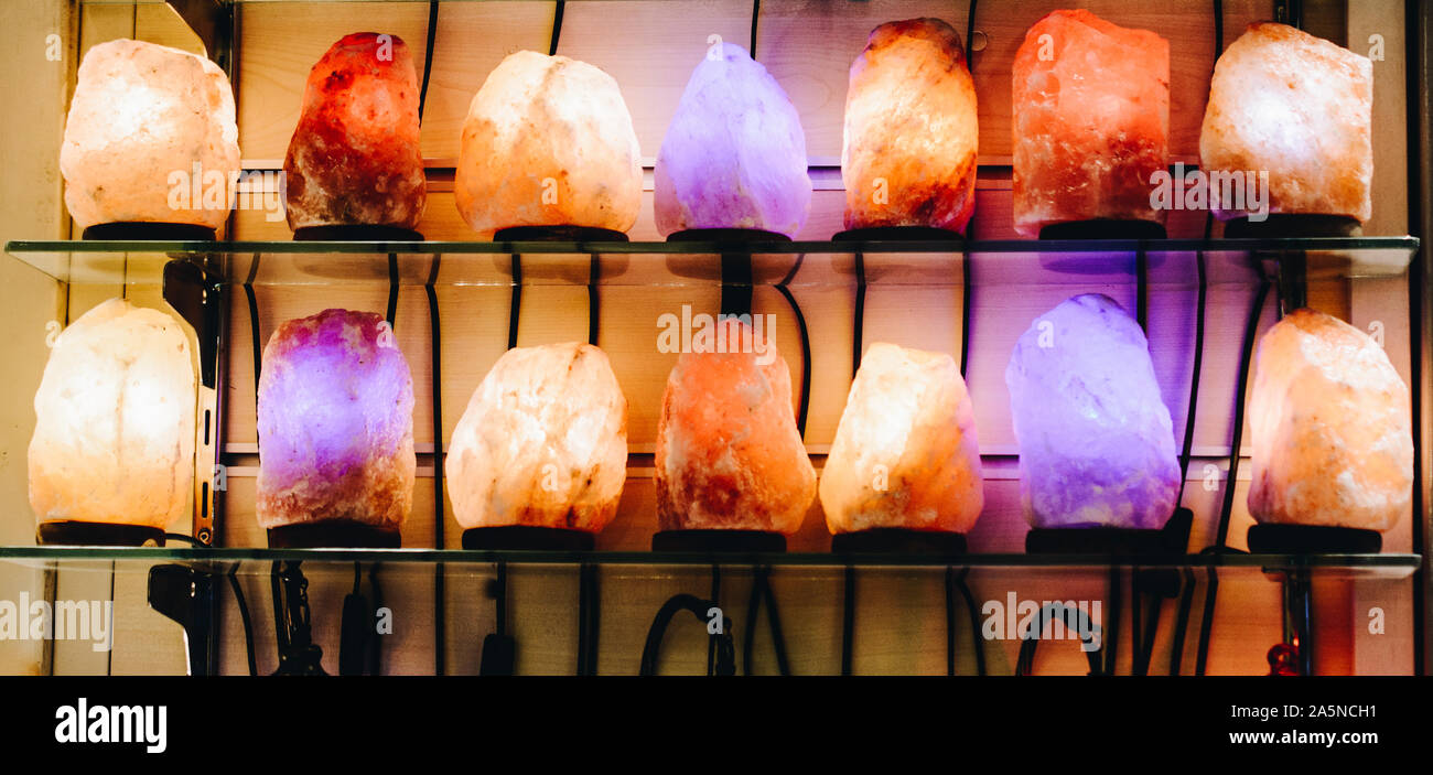 Himalayan salt lamps hi-res stock photography and images - Alamy