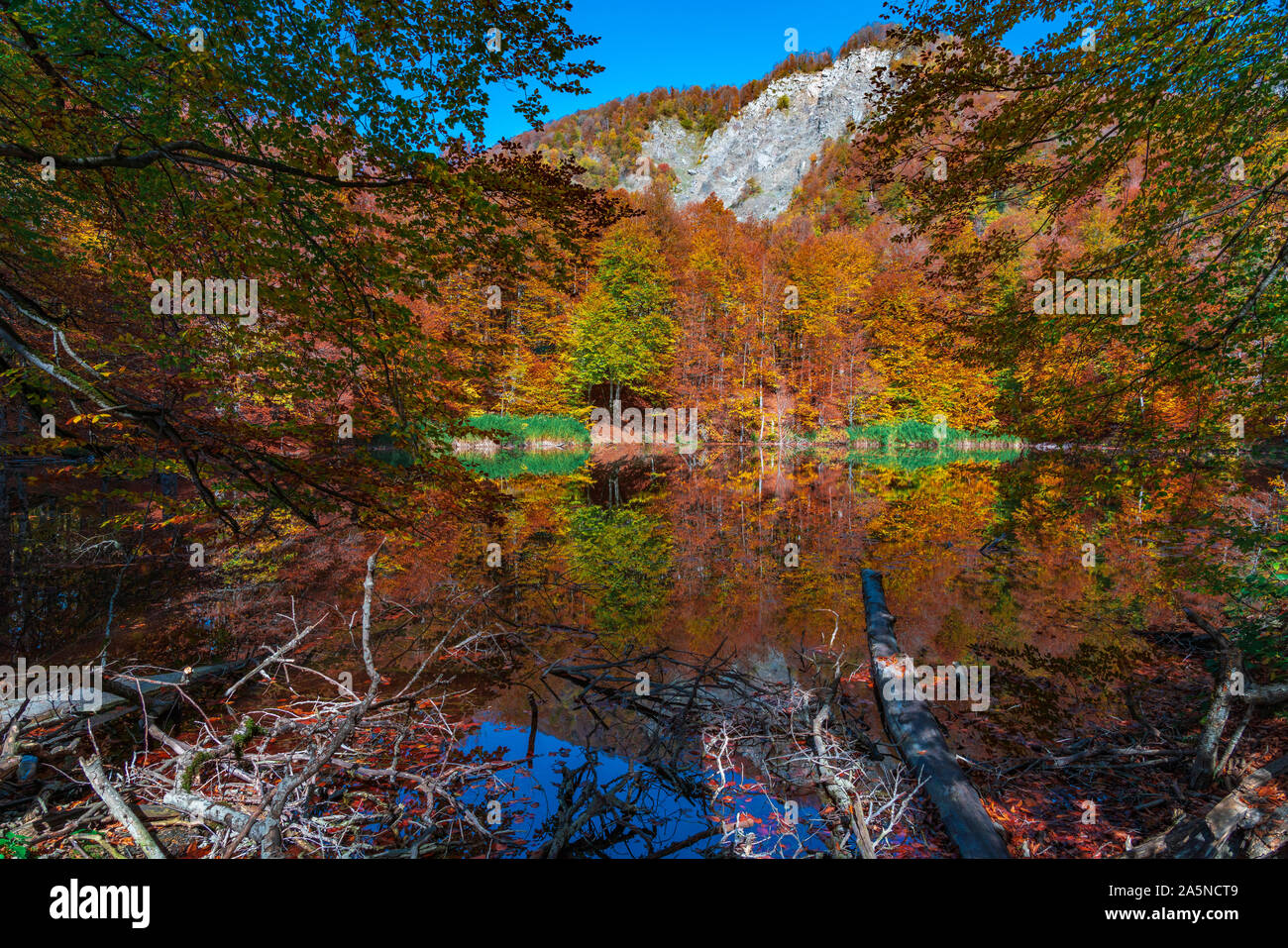Mountain lake in the autumn season Stock Photo - Alamy