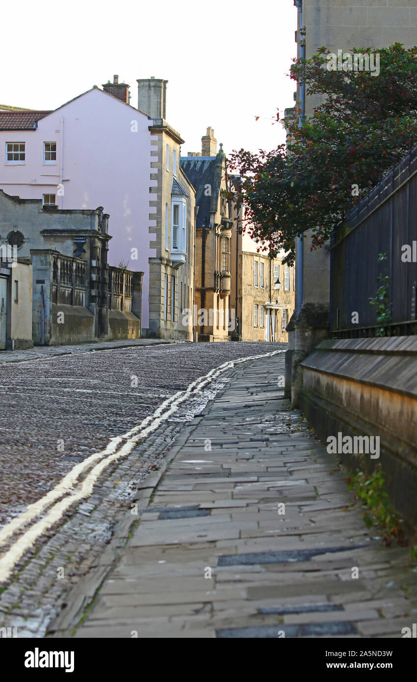 Merton Street leading to Logic Lane behind the High Street in Oxford ...