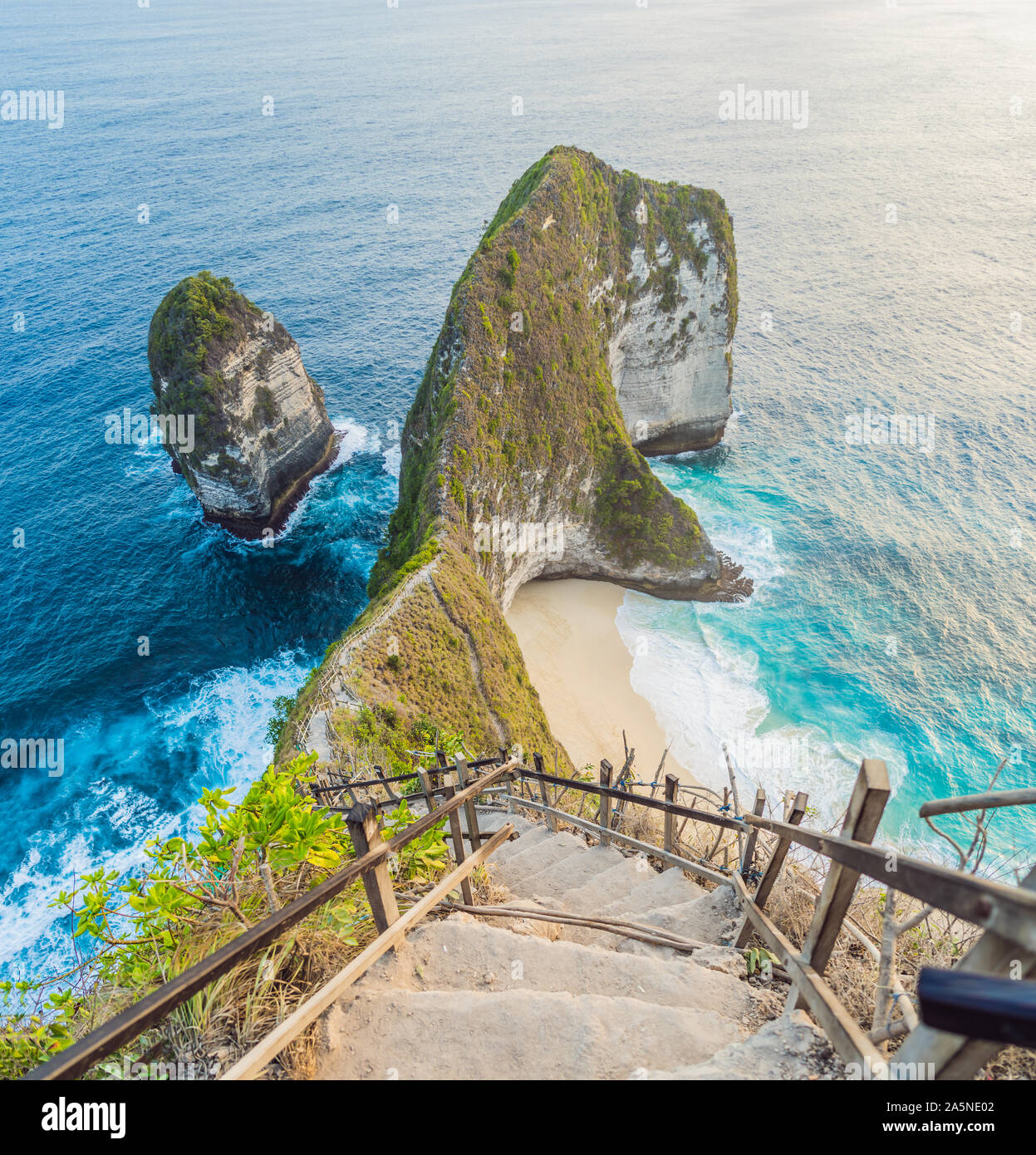 Manta Bay or Kelingking Beach on Nusa Penida Island, Bali, Indonesia ...