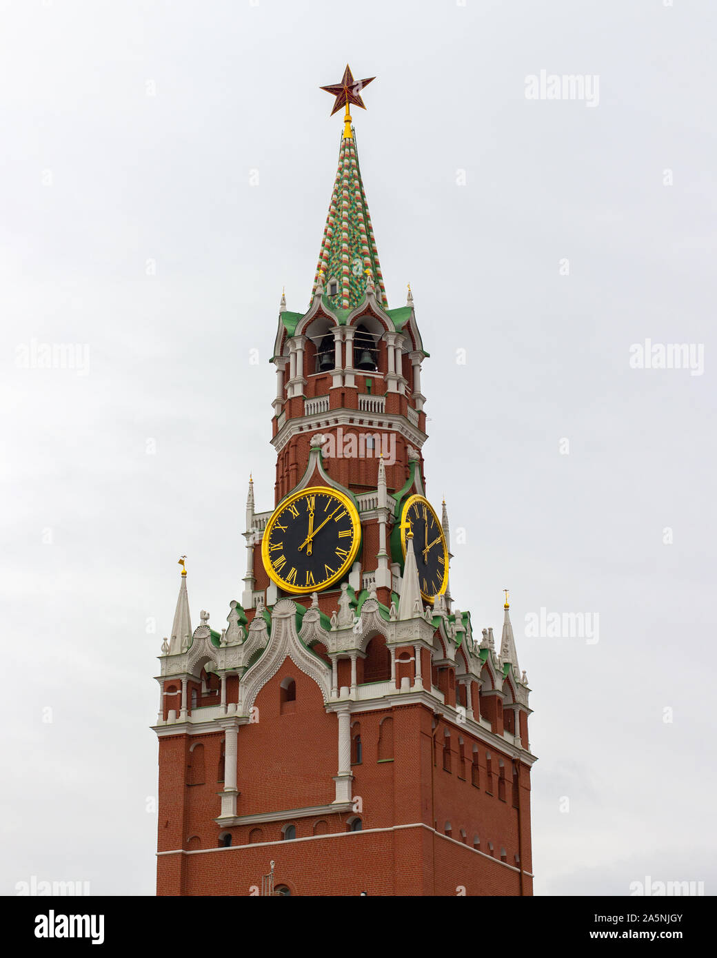 12-10-2019, Moscow, Russia. Spasskaya tower of the Moscow Kremlin, red ...