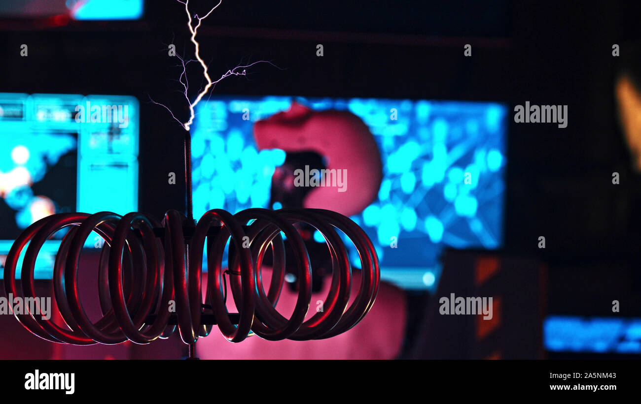 Striking an electric arc hi-res stock photography and images - Alamy