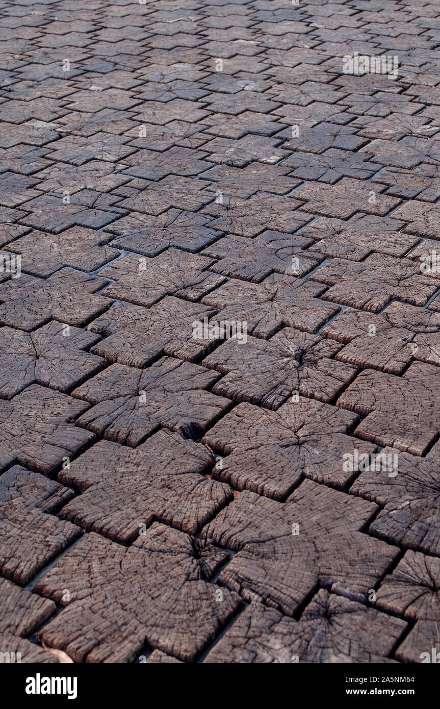 Wooden cobbles hi-res stock photography and images - Alamy