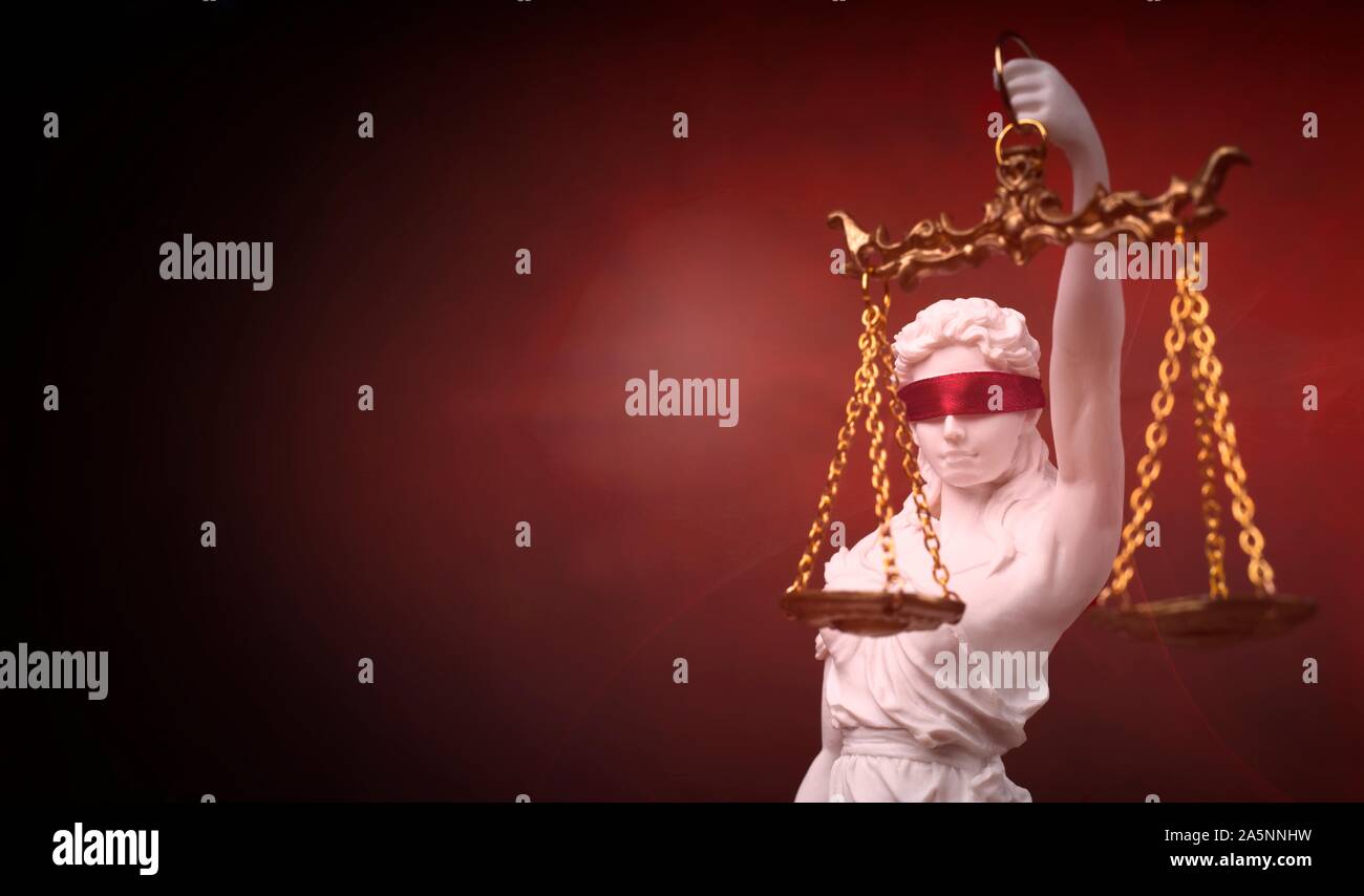 Roman goddess of justice hi-res stock photography and images - Alamy