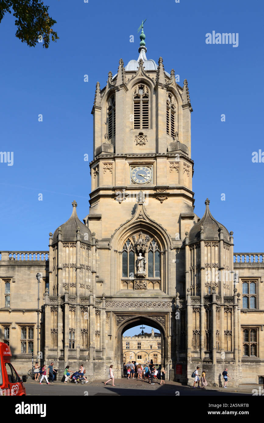 Tom tower bell in hi-res stock photography and images - Alamy