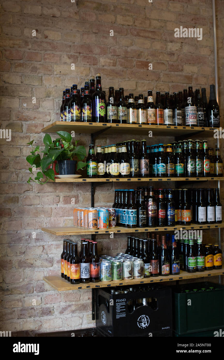 Homebrew craft hi-res stock photography and images - Alamy