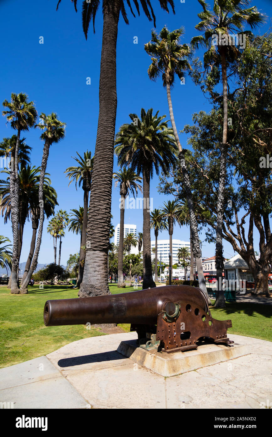 Smoothbore hi-res stock photography and images - Alamy