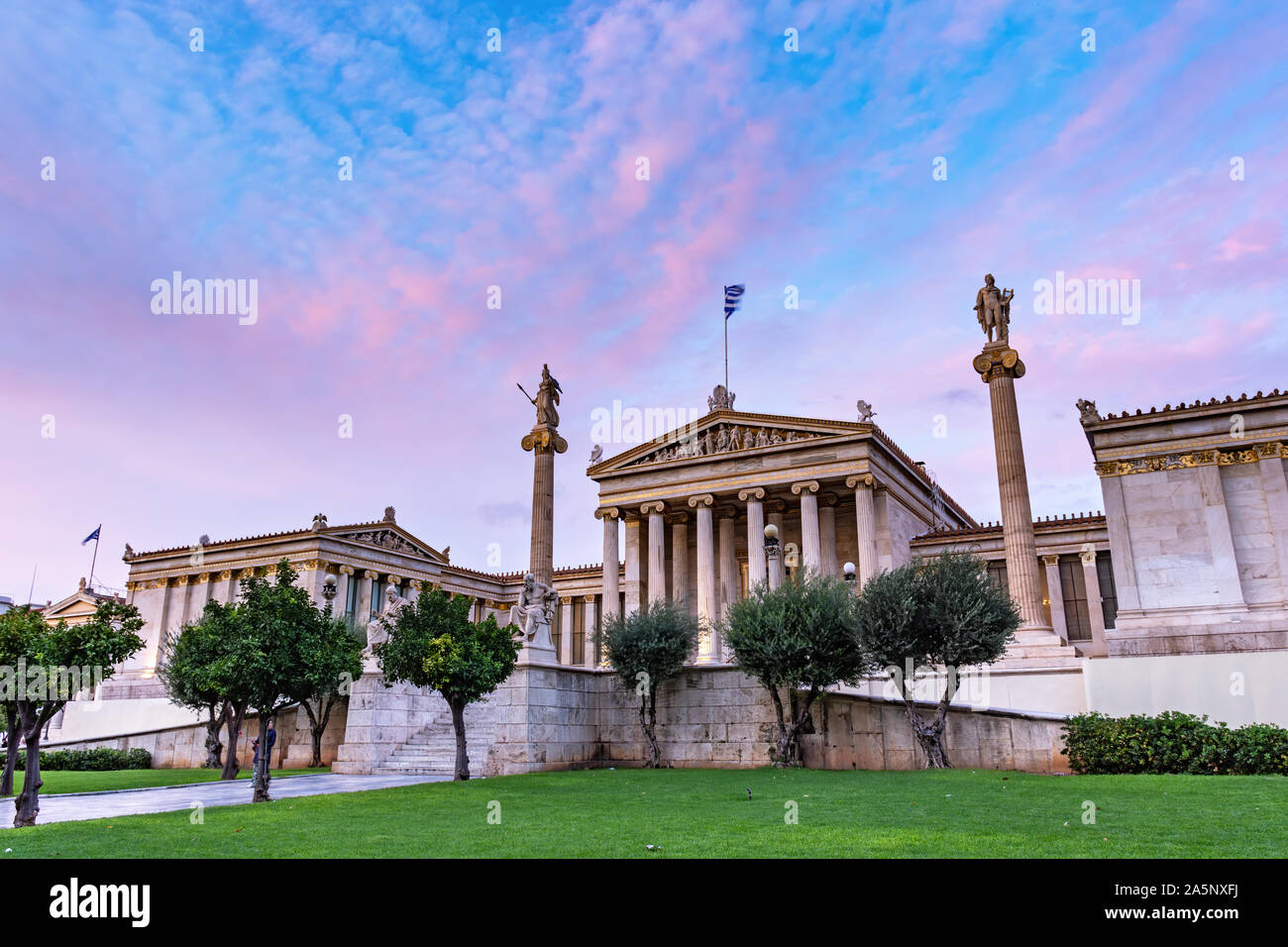 Neoclassical architecture doric column city hi-res stock photography ...