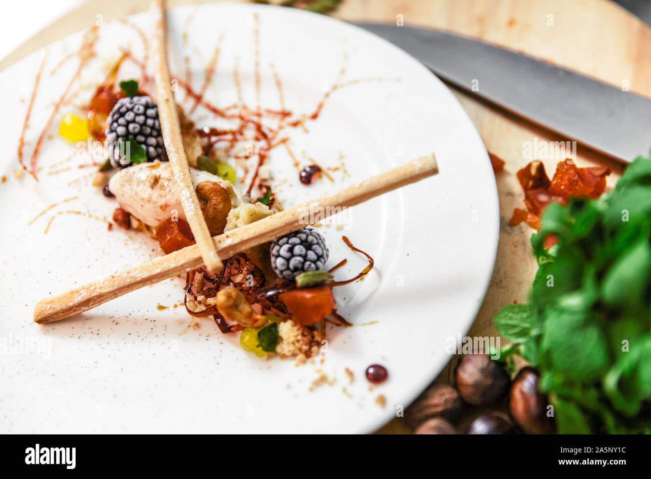 Fine dining food hi-res stock photography and images - Alamy