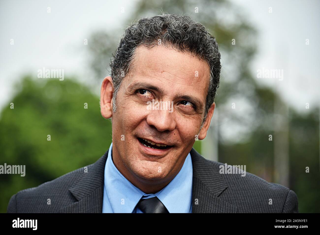 Man wondering hi-res stock photography and images - Alamy