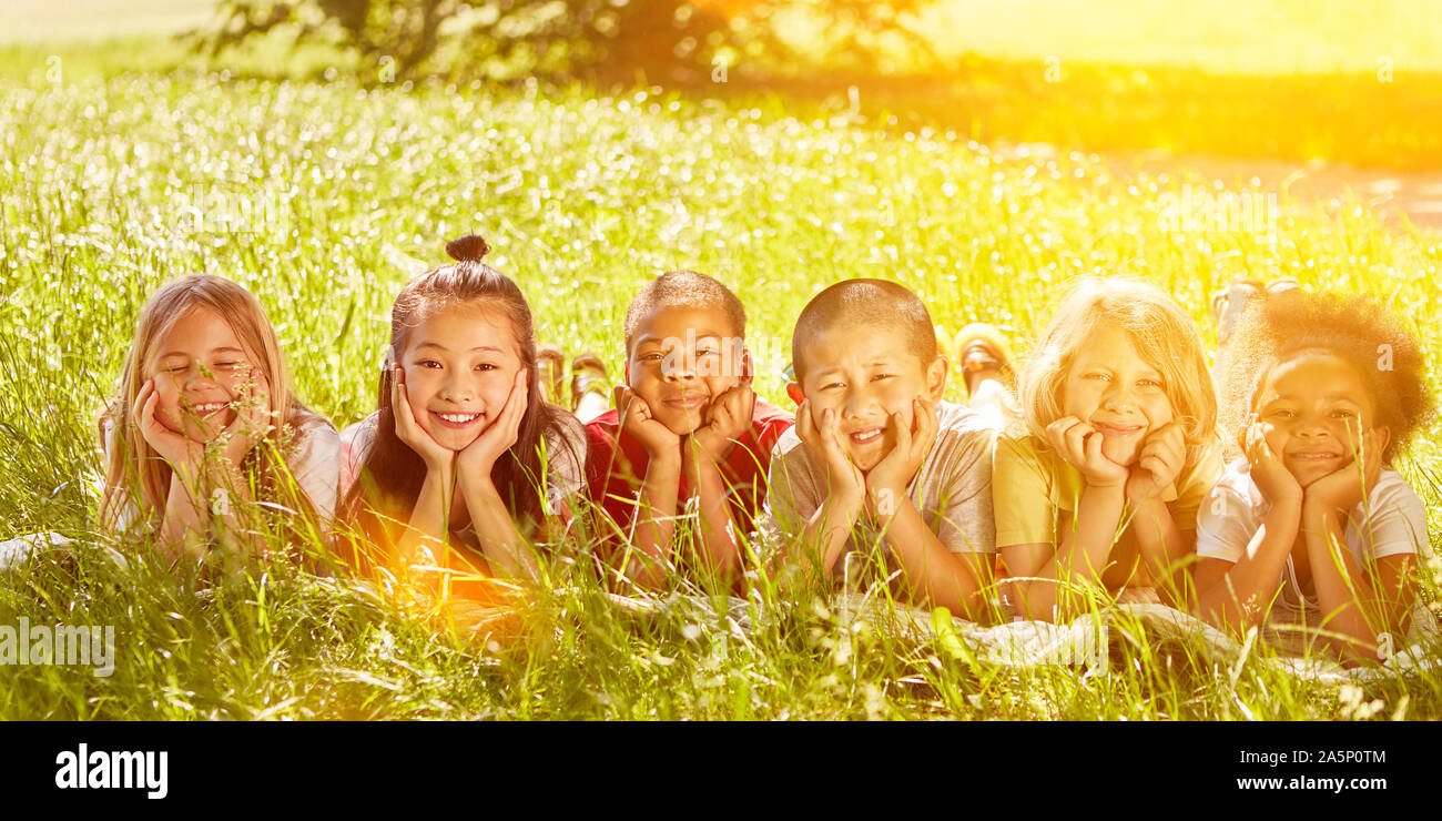 Community happy hi-res stock photography and images - Alamy