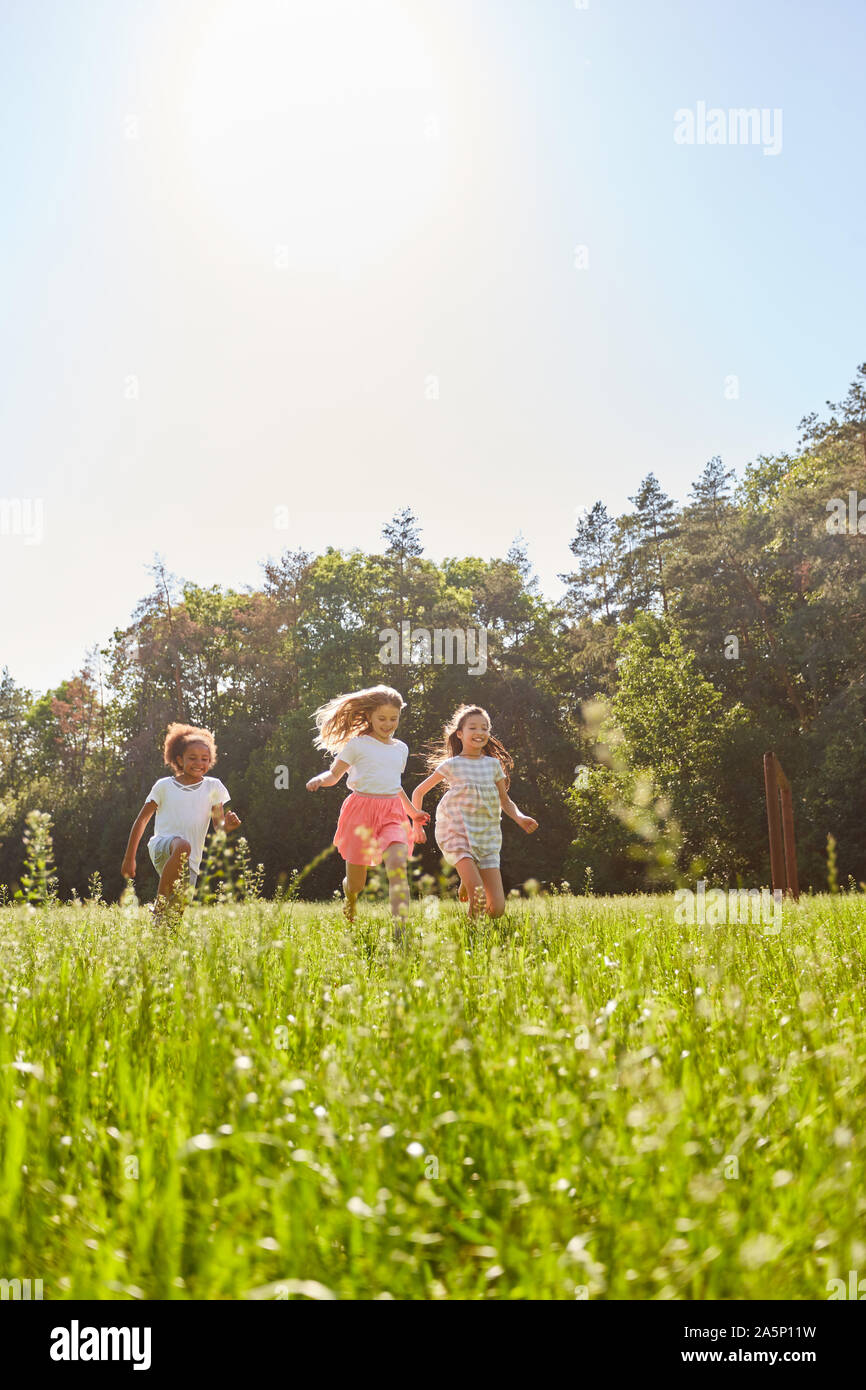Girls at a summer camp hi-res stock photography and images - Alamy